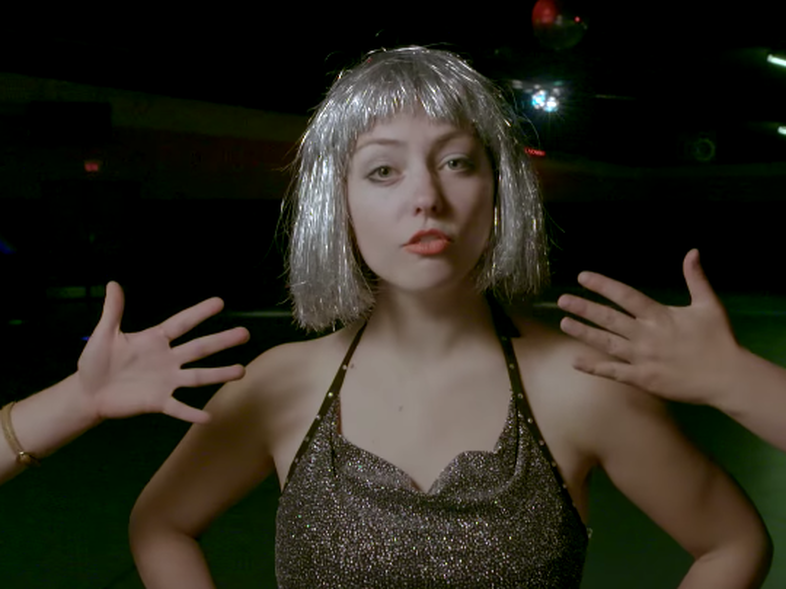 Melodrama On Skates Angel Olsen Shares Shut Up Kiss Me