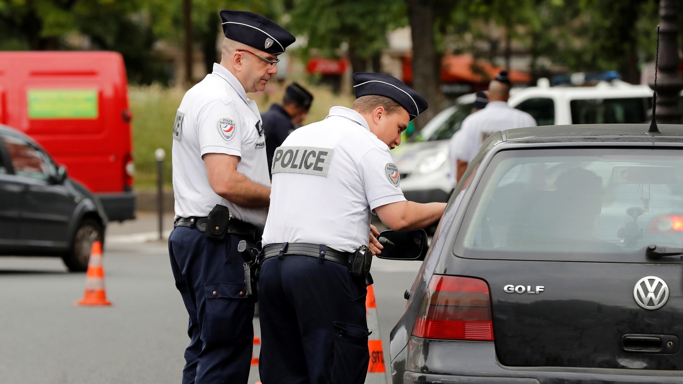 To Fight Pollution, Paris Imposes Weekday Ban On Old Cars : Parallels : NPR
