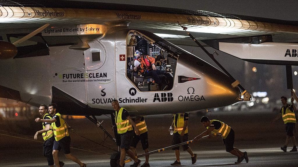 Experimental Plane Sets Off On Final Leg Of Its Round-The-World Journey ...