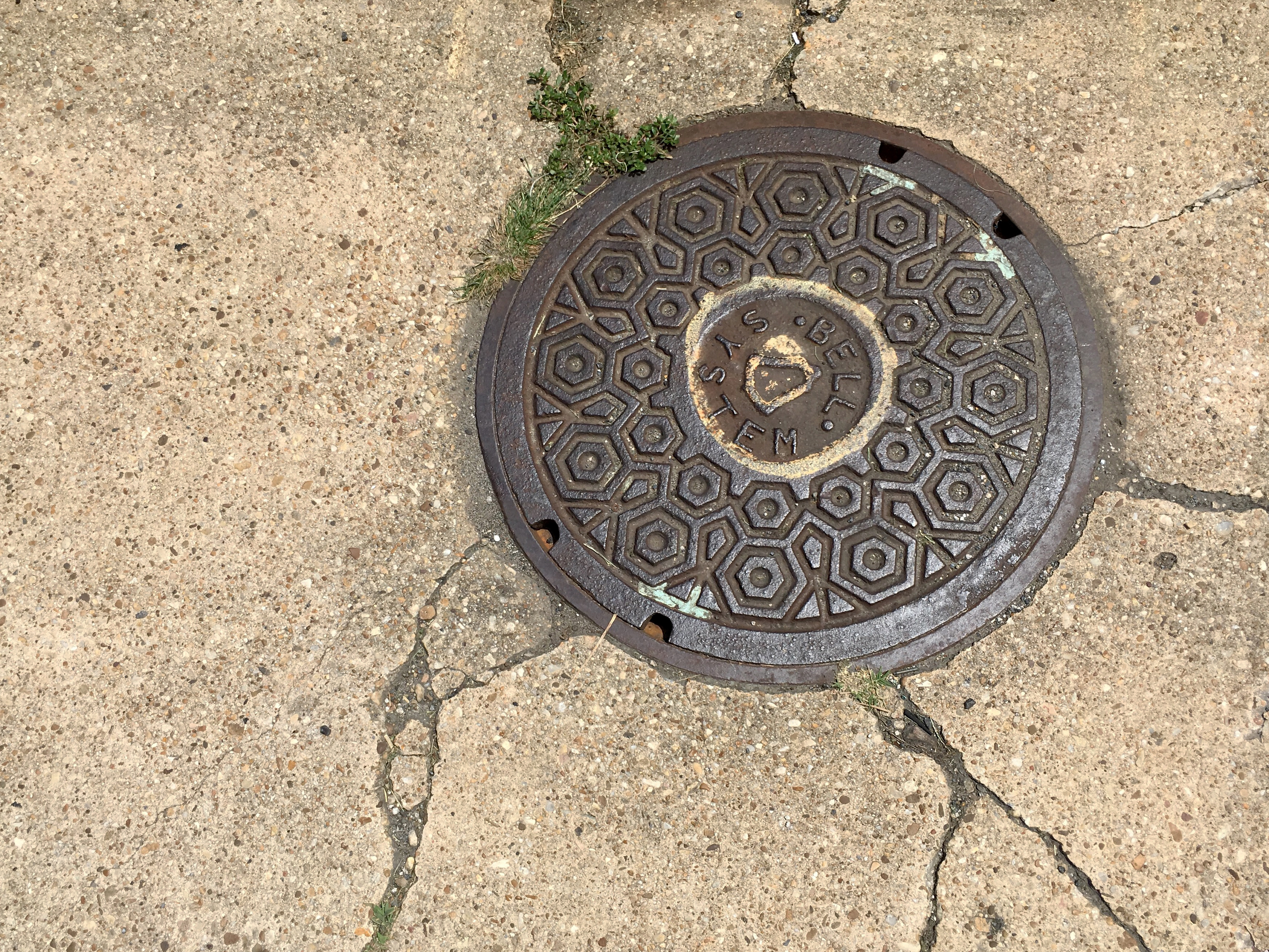 Verizon's Metamorphosis: Can You See Me As A Tech Giant Now? | NPR ...