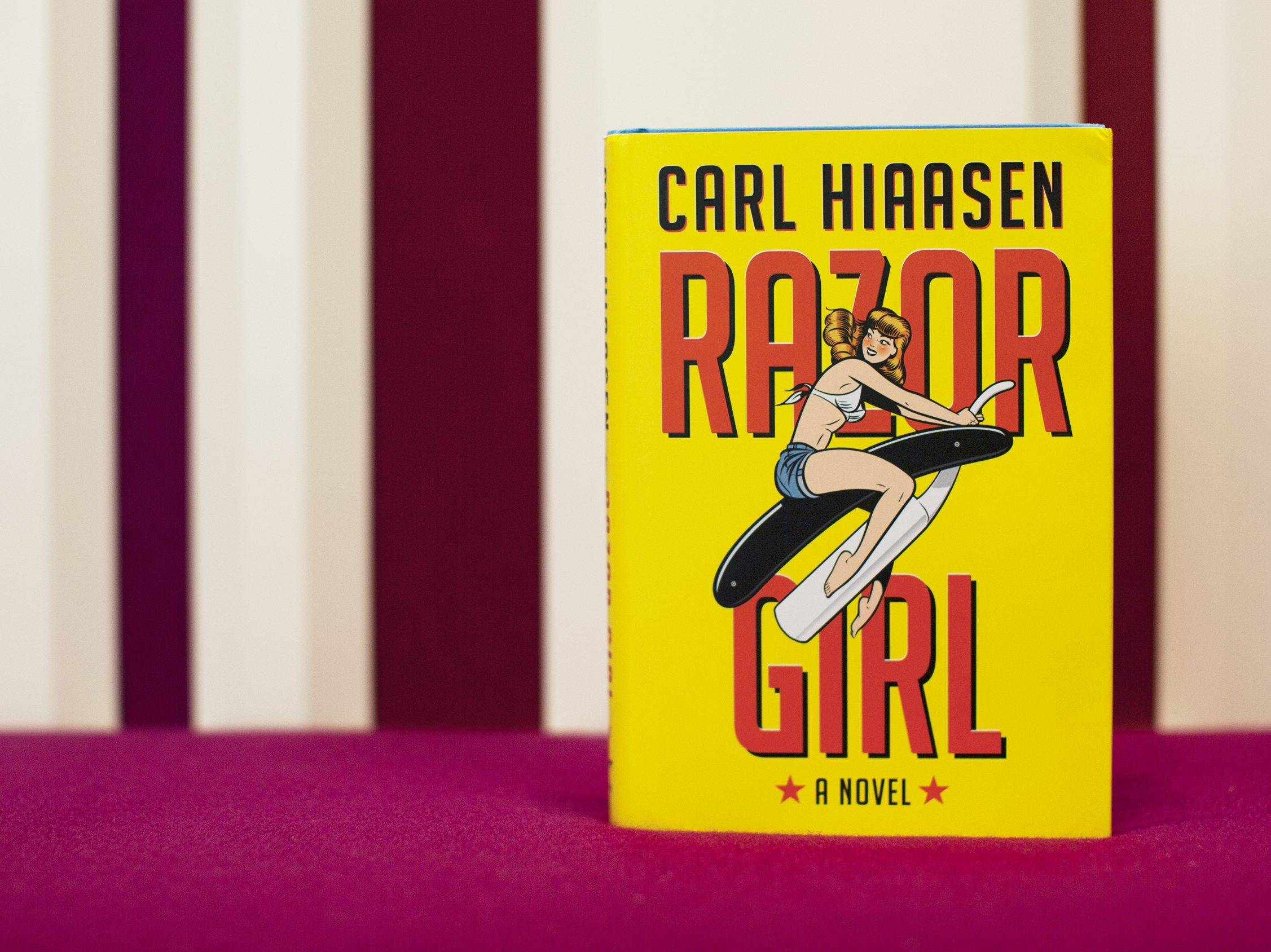 'Razor Girl' Is Carl Hiaasen Doing What He Does Best | NCPR News