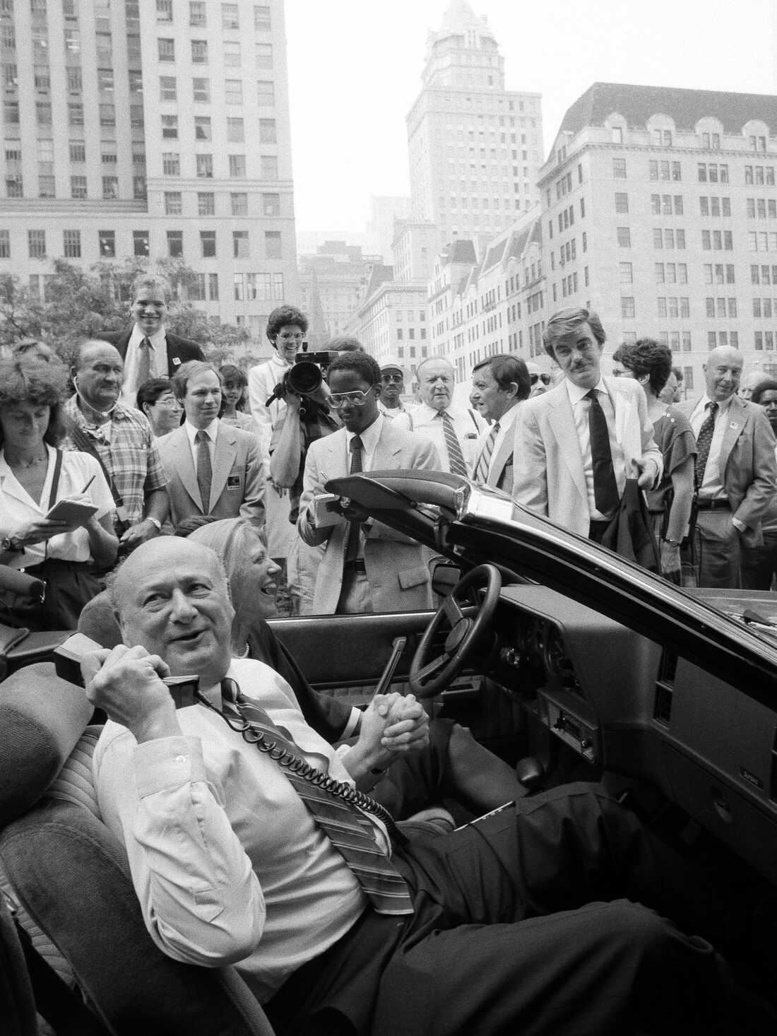 When Phones Went Mobile: Revisiting NPR's 1983 Story On 'Cellular ...