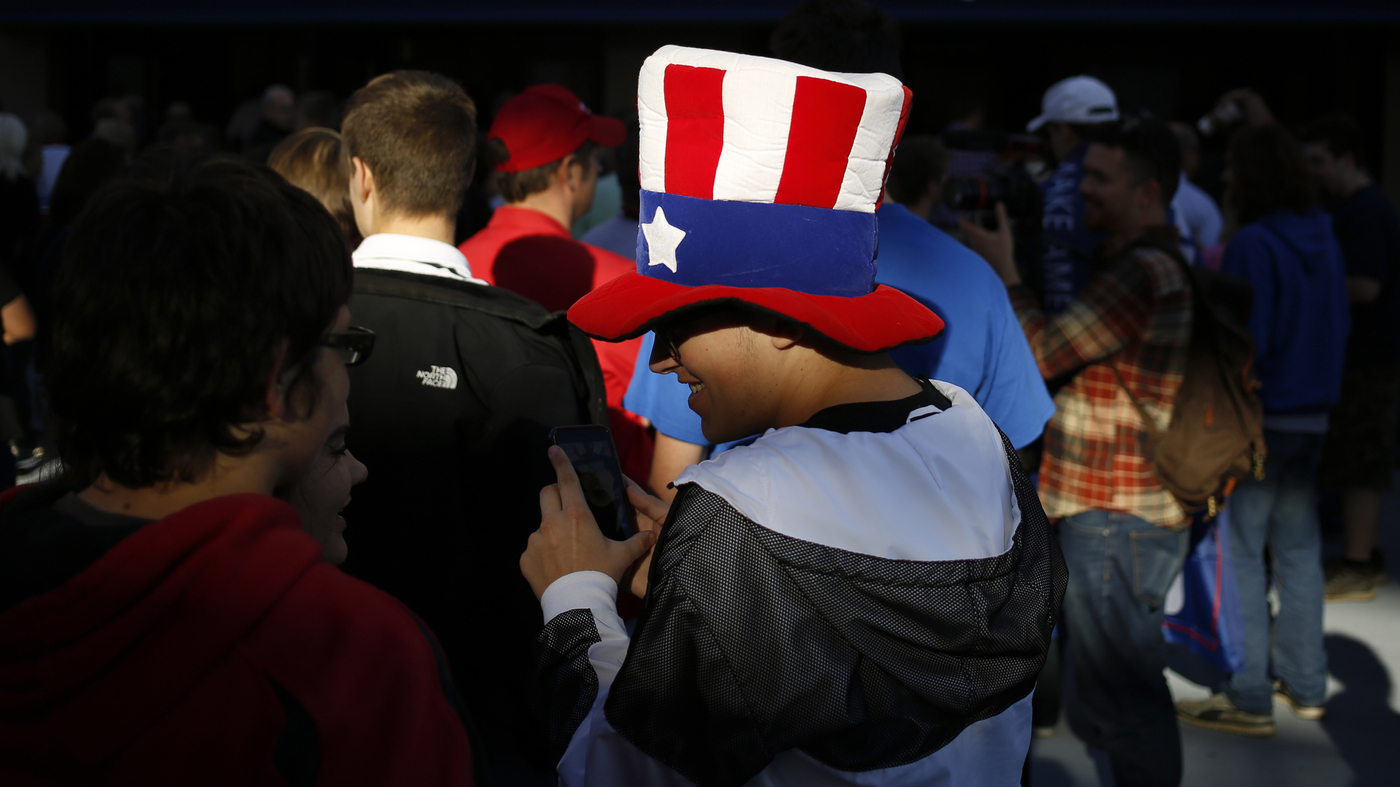 LISTEN: Correspondent Don Gonyea's Campaign Homestretch Playlist : NPR