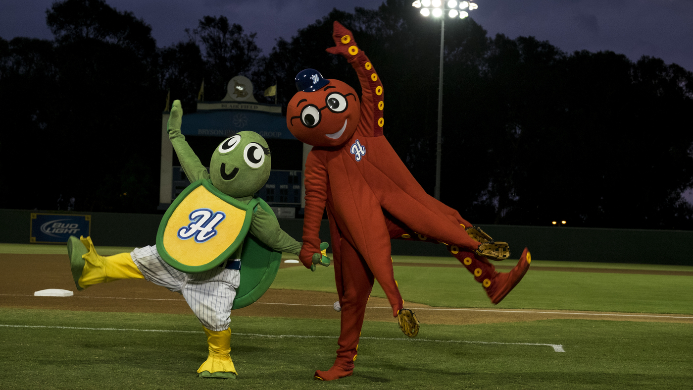 They've Got Spirit, Yes They Do: Christopher Guest Rallies His Team For ...