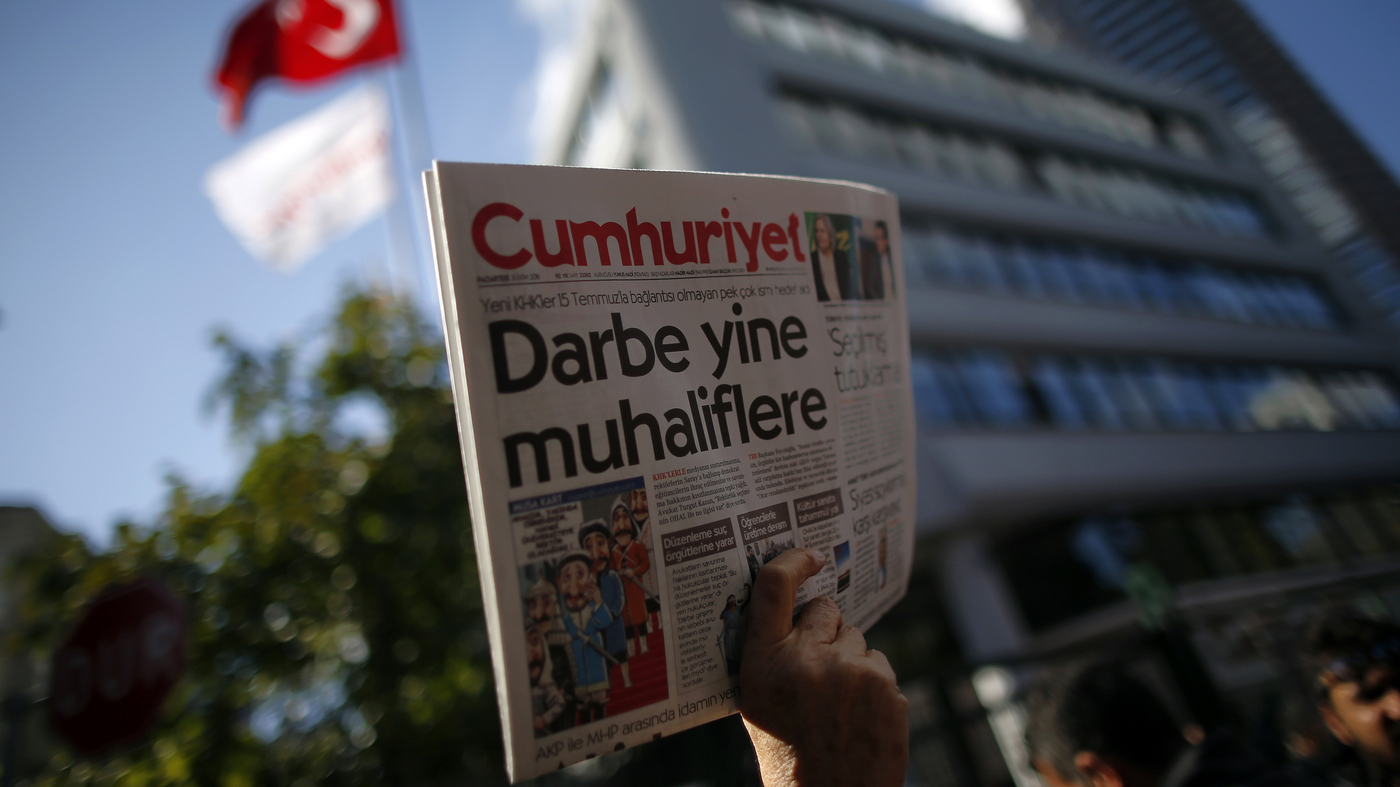 Turkey Detains Journalists From The Country's Top Opposition Newspaper ...
