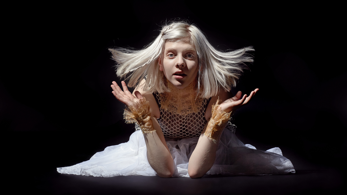 Guest DJ: AURORA On Her Love Of Heavy Metal And Leonard Cohen : All ...