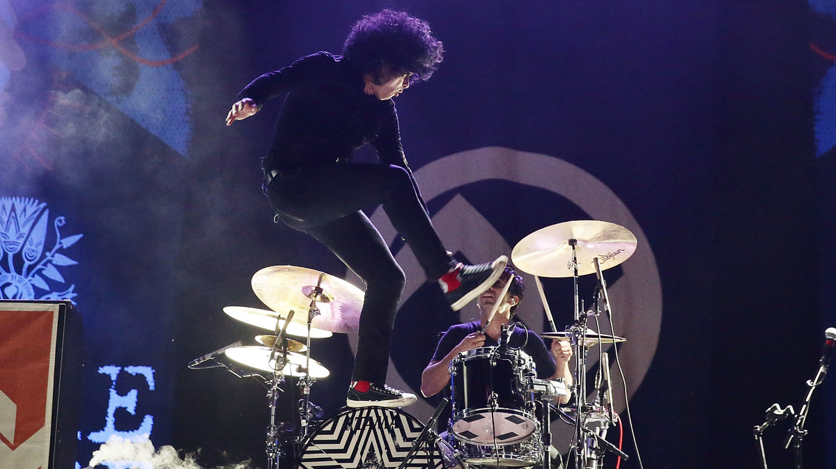 At The Drive-In Just Released Its First Song In 16 Years : All Songs ...