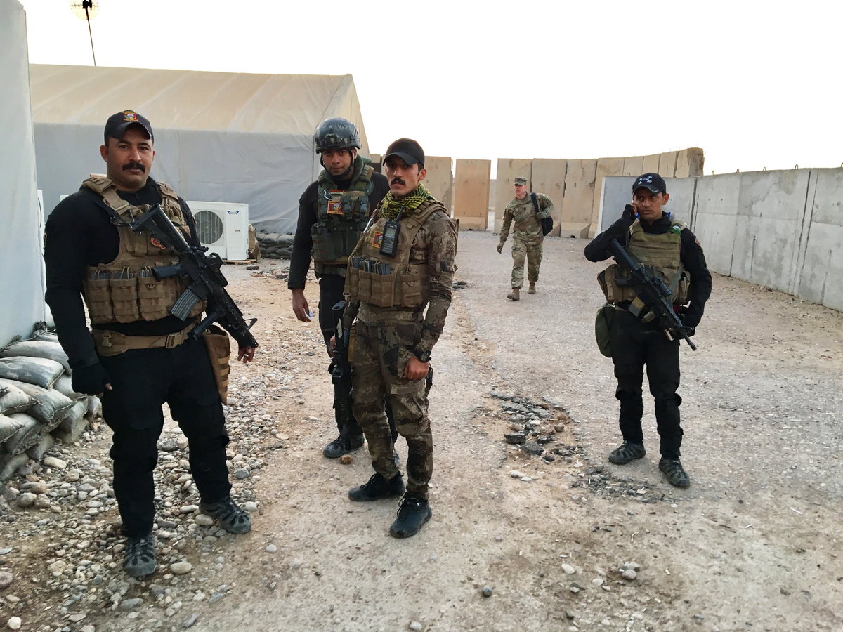 In Visit To U.S. And Iraqi Troops, Defense Secretary Ash Carter ...