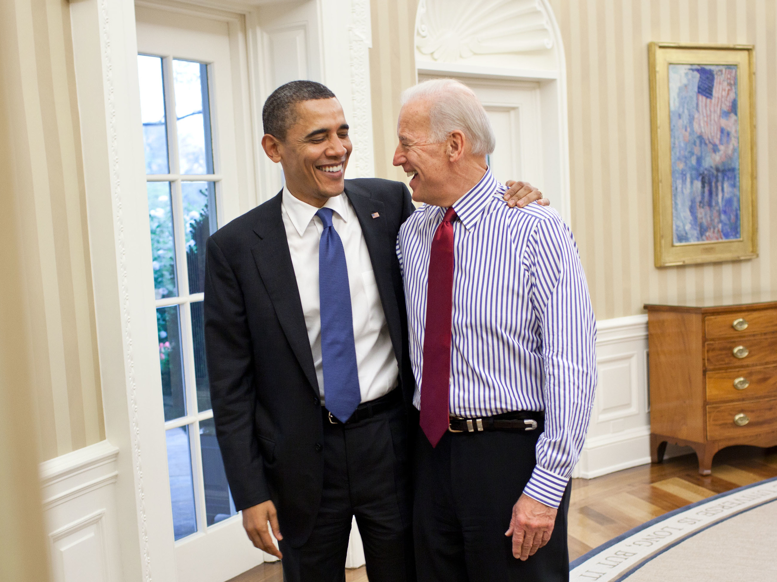 In A Surprise Send-Off, Obama Awards Biden Presidential Medal Of ...