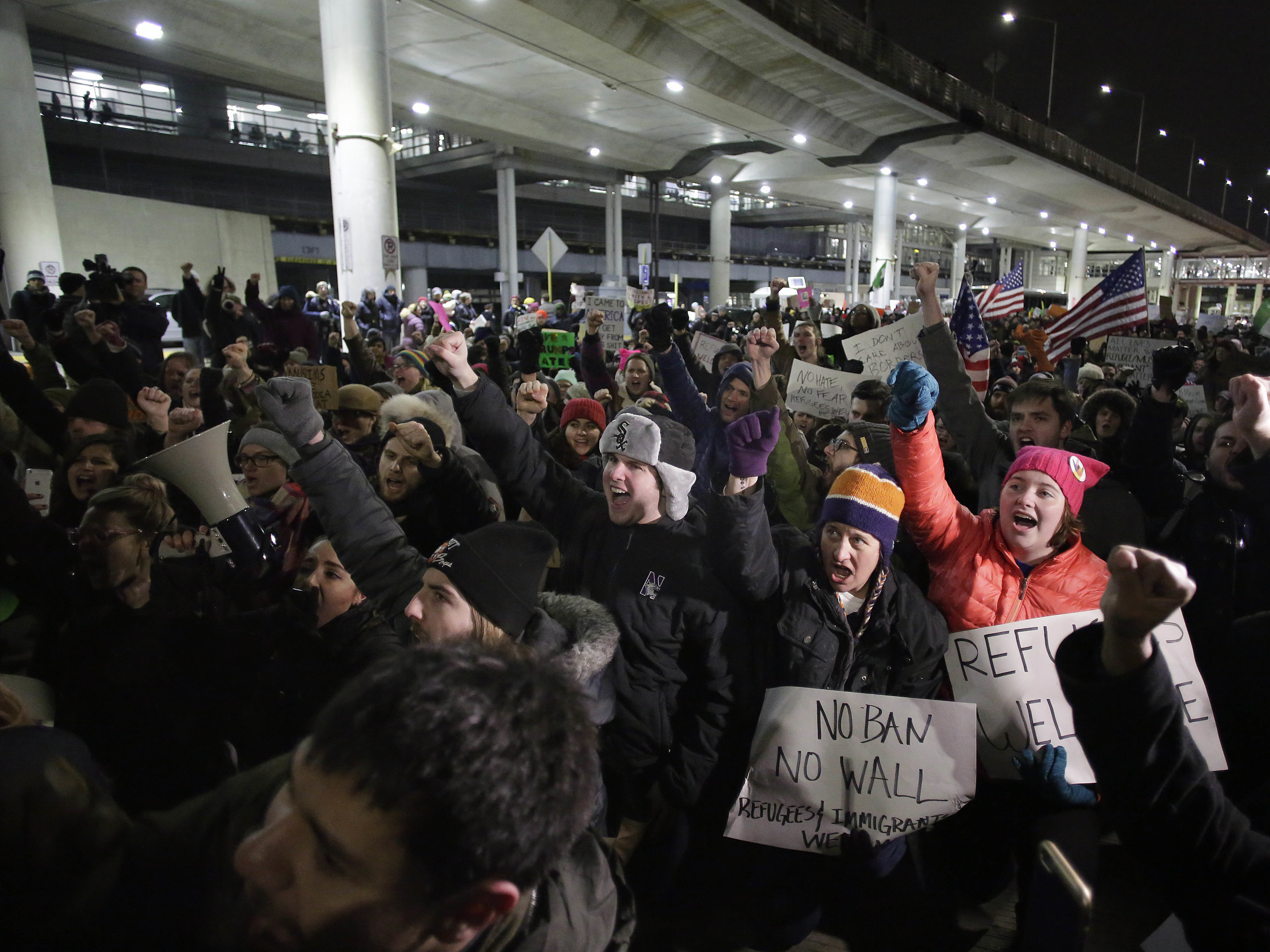 PHOTOS: Thousands Protest At Airports Nationwide Against Trump's ...