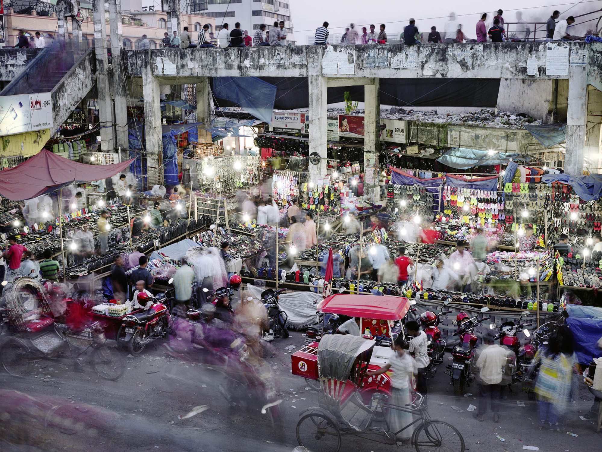 This Photographer Captures A Megacity's Vibe In A Single Photo | NCPR News