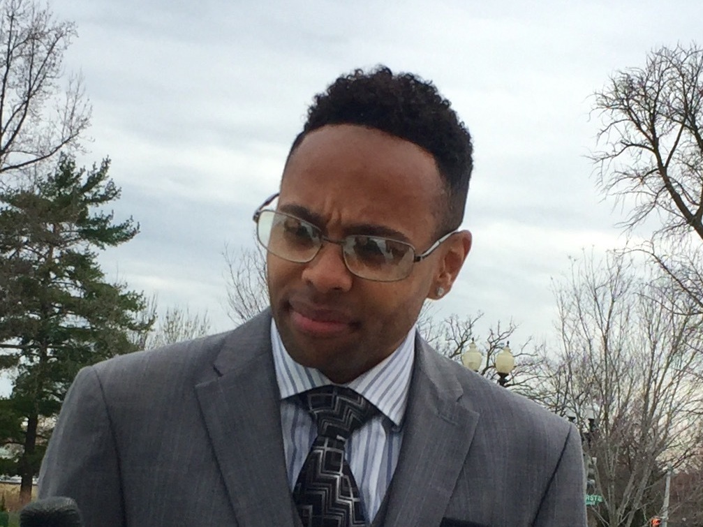 Can Sex Offenders Be Barred From Social Media? Justices Lean Toward No ...