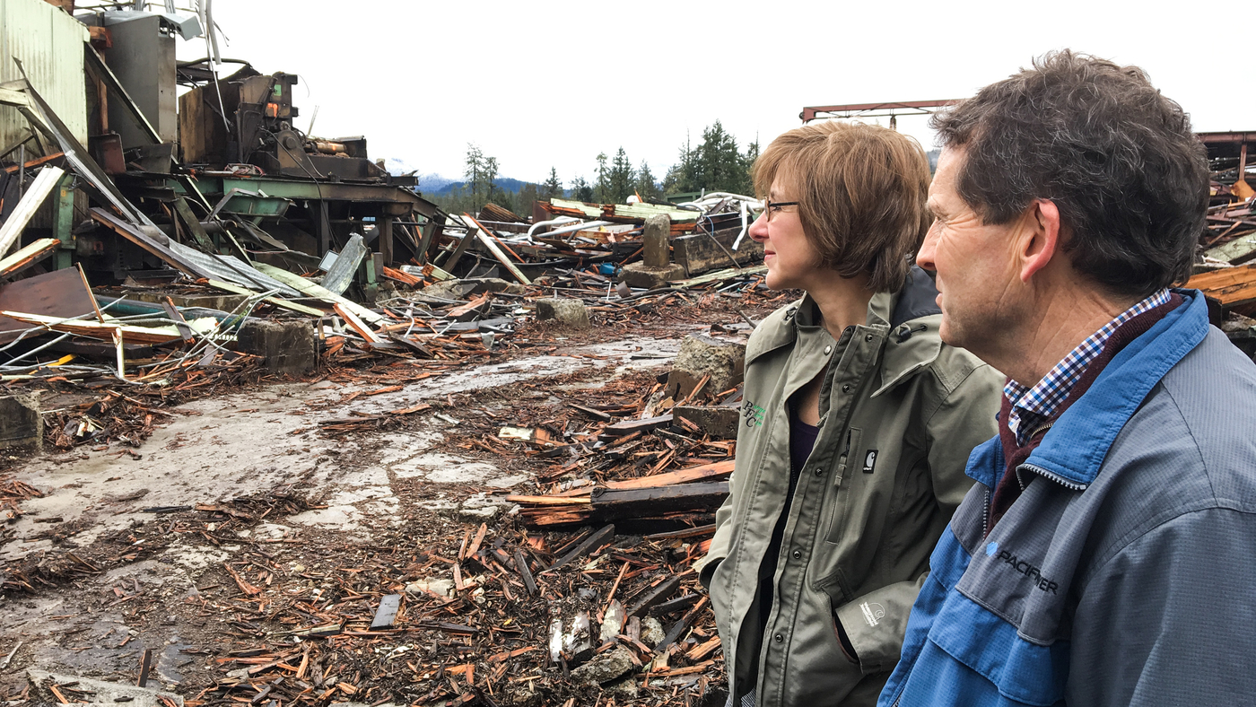 Oregon Lumber Community Looks To Trump And Innovation To Survive : NPR