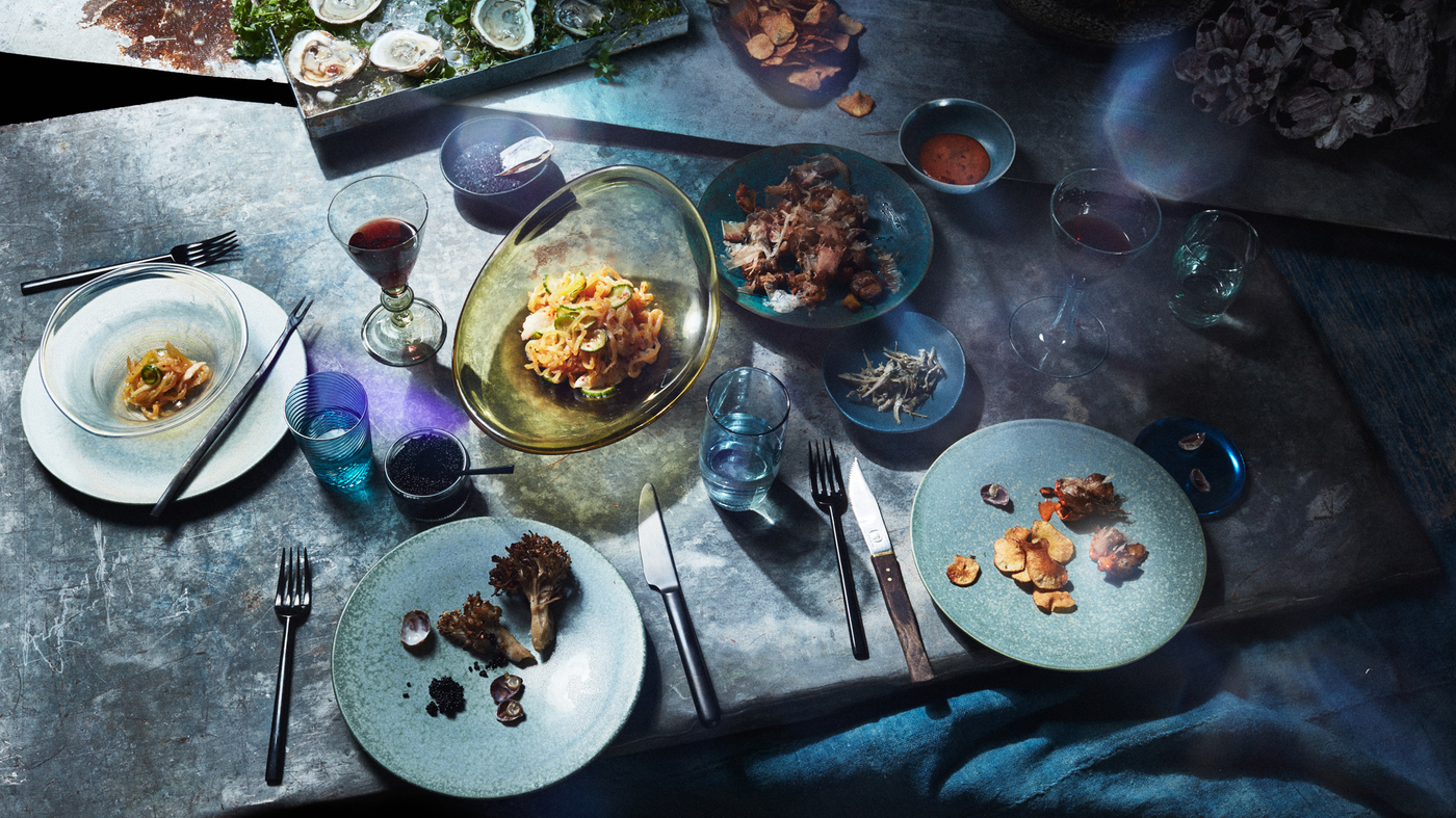 Artist Sets Futuristic Dinner Party In World Reshaped By Rising Seas ...