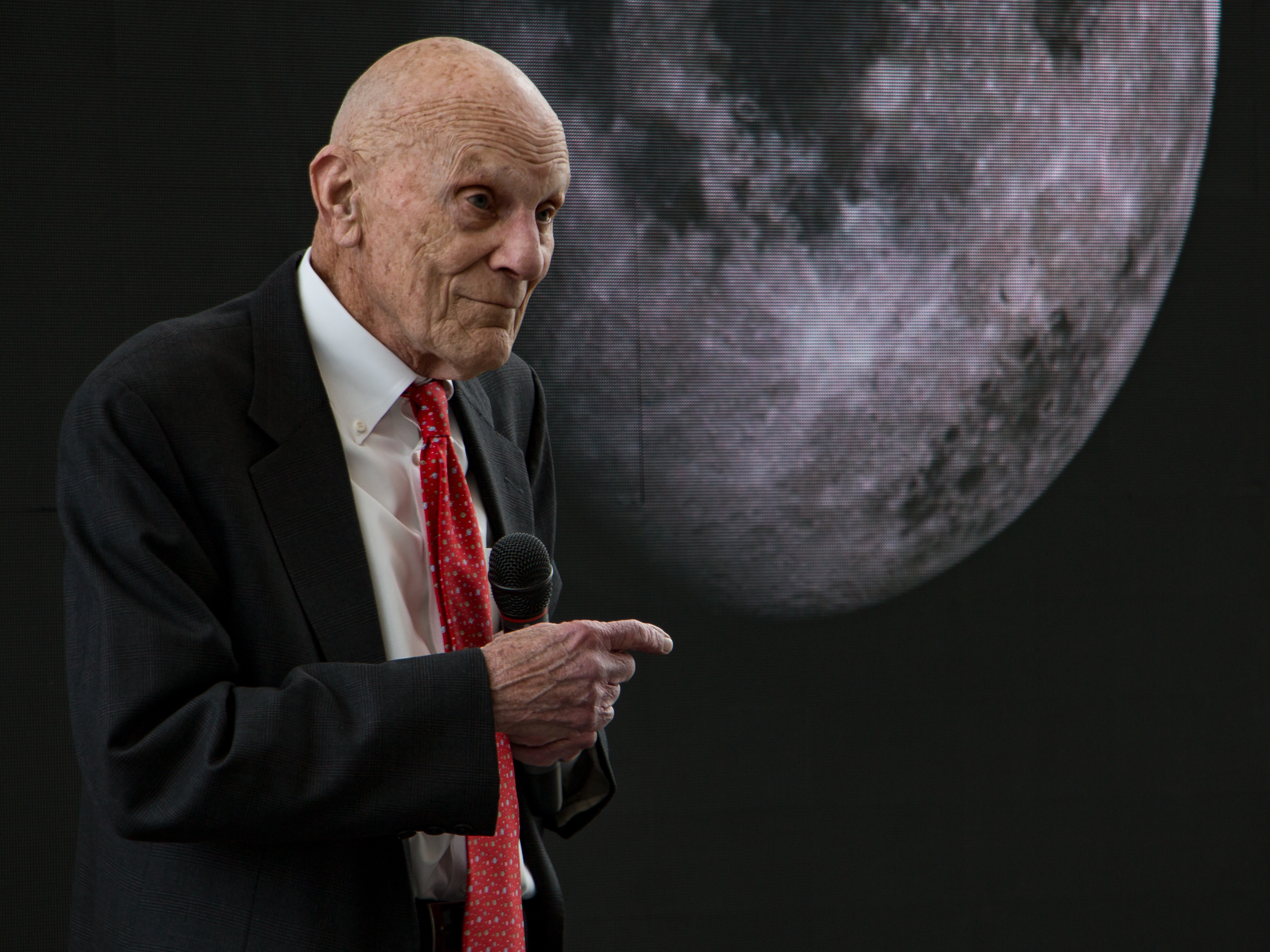 Astronaut Ken Mattingly, who flew to the moon on Apollo 16, has died at ...