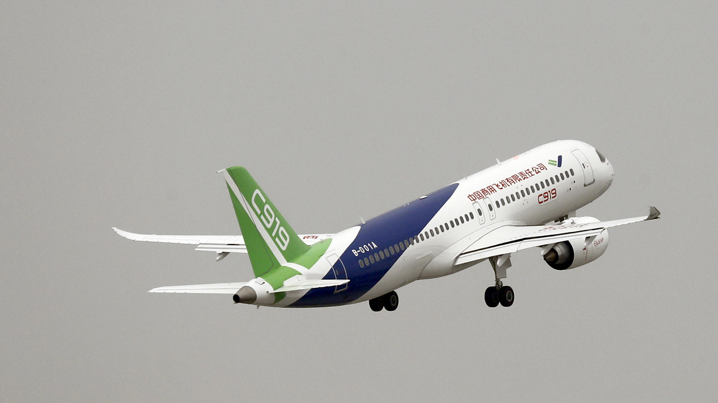 Chinese-Made Passenger Jet Takes Off For Its First Test Flight : The ...