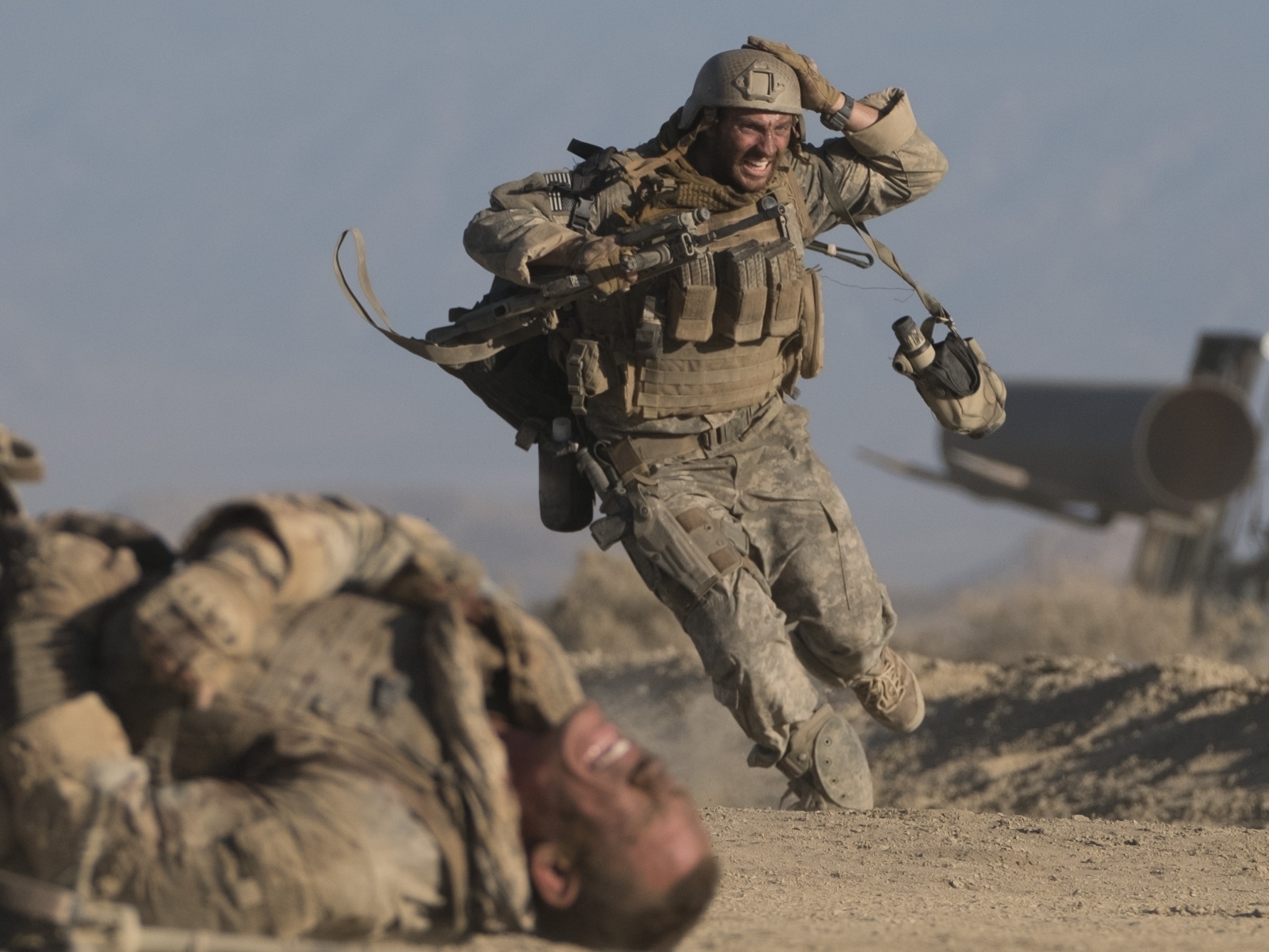 A Mysterious Iraqi Sniper Pins Down Two U.S. Soldiers In 'The Wall ...