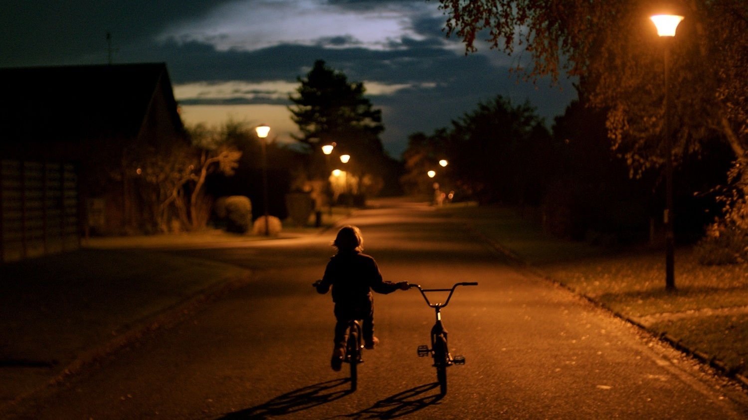 In 'Violet,' A Deadly Assault And A Dispassionate Survivor