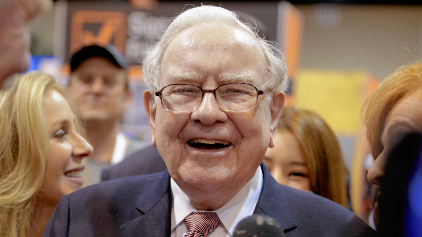 Billionaire Warren Buffett On Health Care, Tax Cuts And A.I. At ...