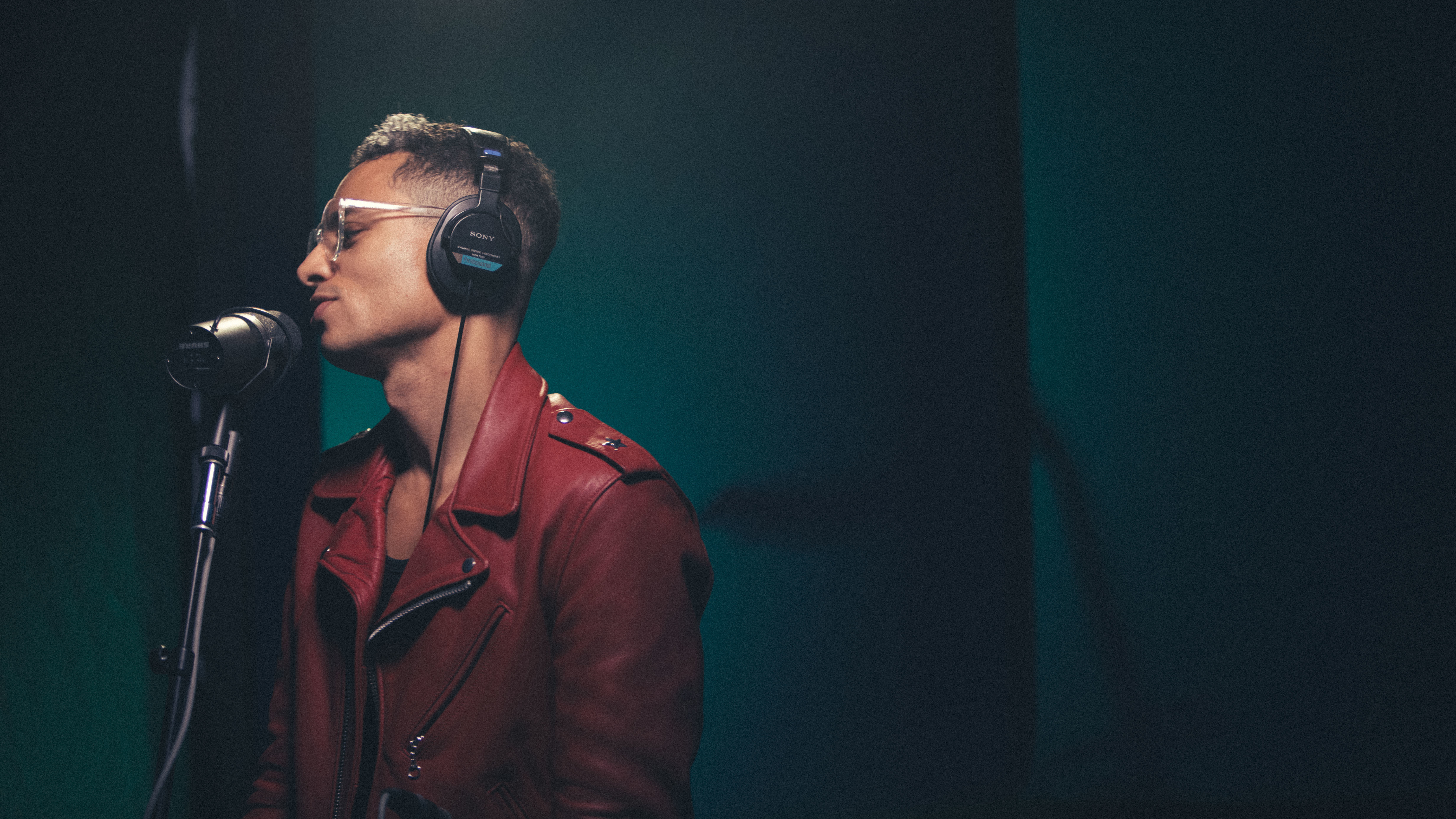 Watch José James Perform 'Closer' Live In The Studio : NPR