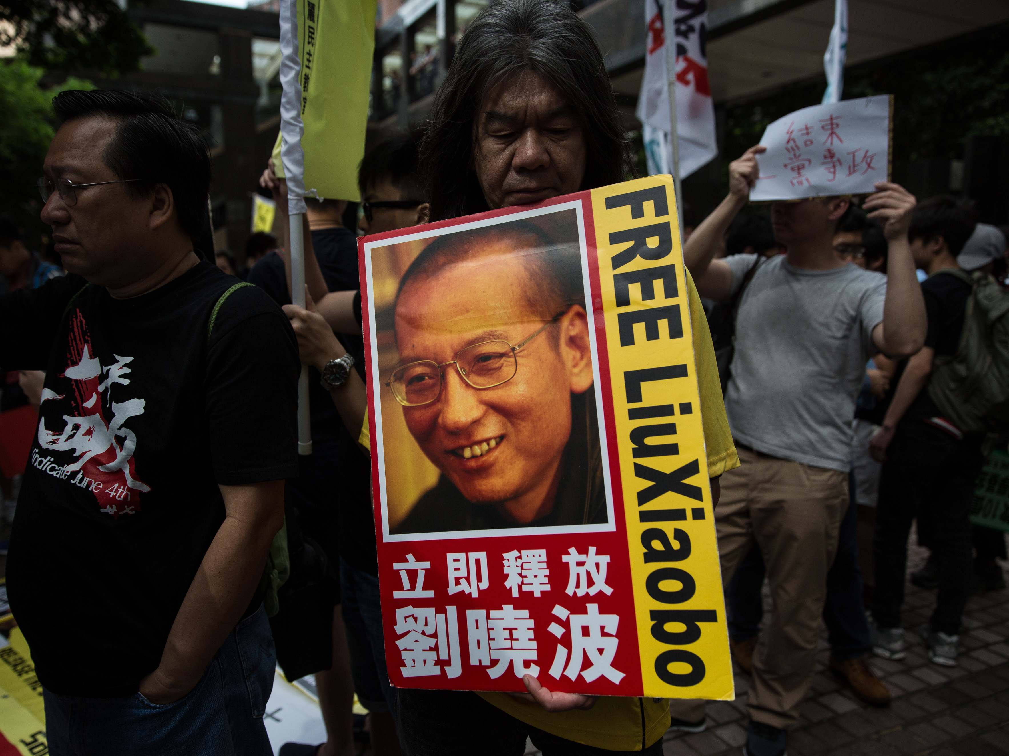 China Releases Peace Prize Winner Liu Xiaobo From Prison After Cancer ...