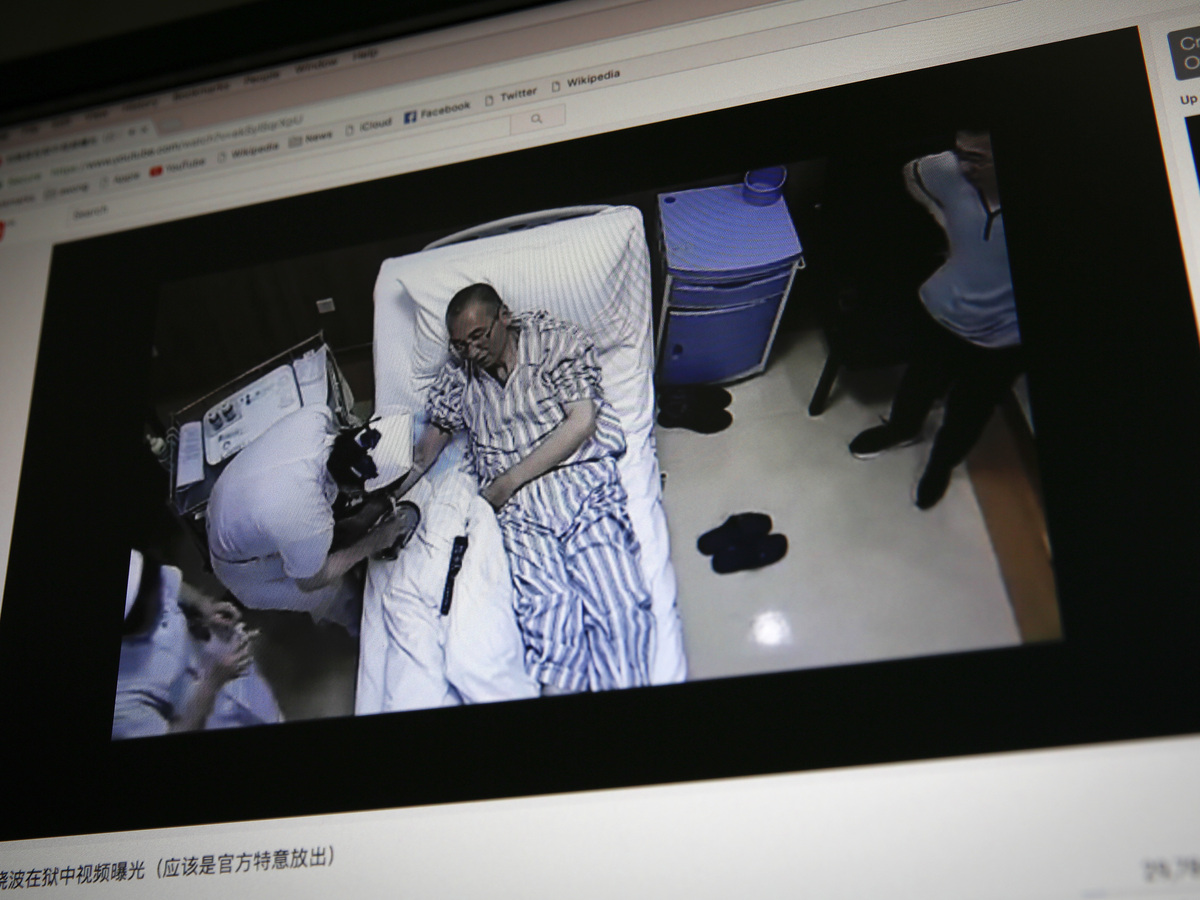 China Allows Foreign Experts To Treat Terminally Ill Nobel Laureate Liu ...