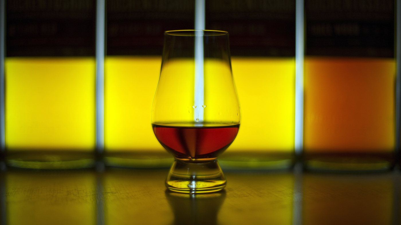 Chemists Say You Should Add A Little Water To Your Whiskey. Here's Why ...