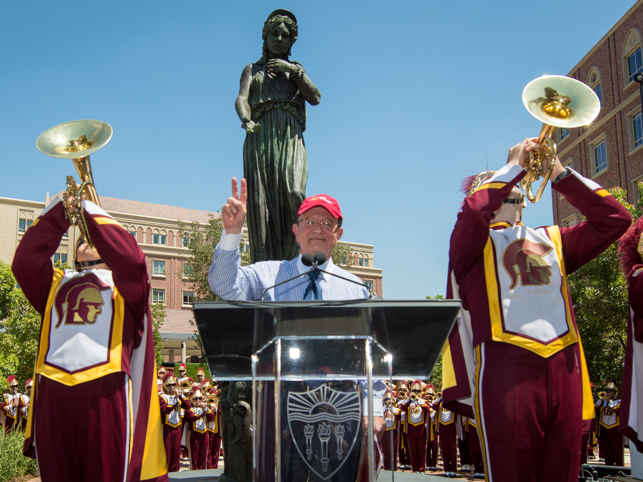 'To E Or Not To E': USC And UCLA Quibble Over How To Spell Shakespear(e ...