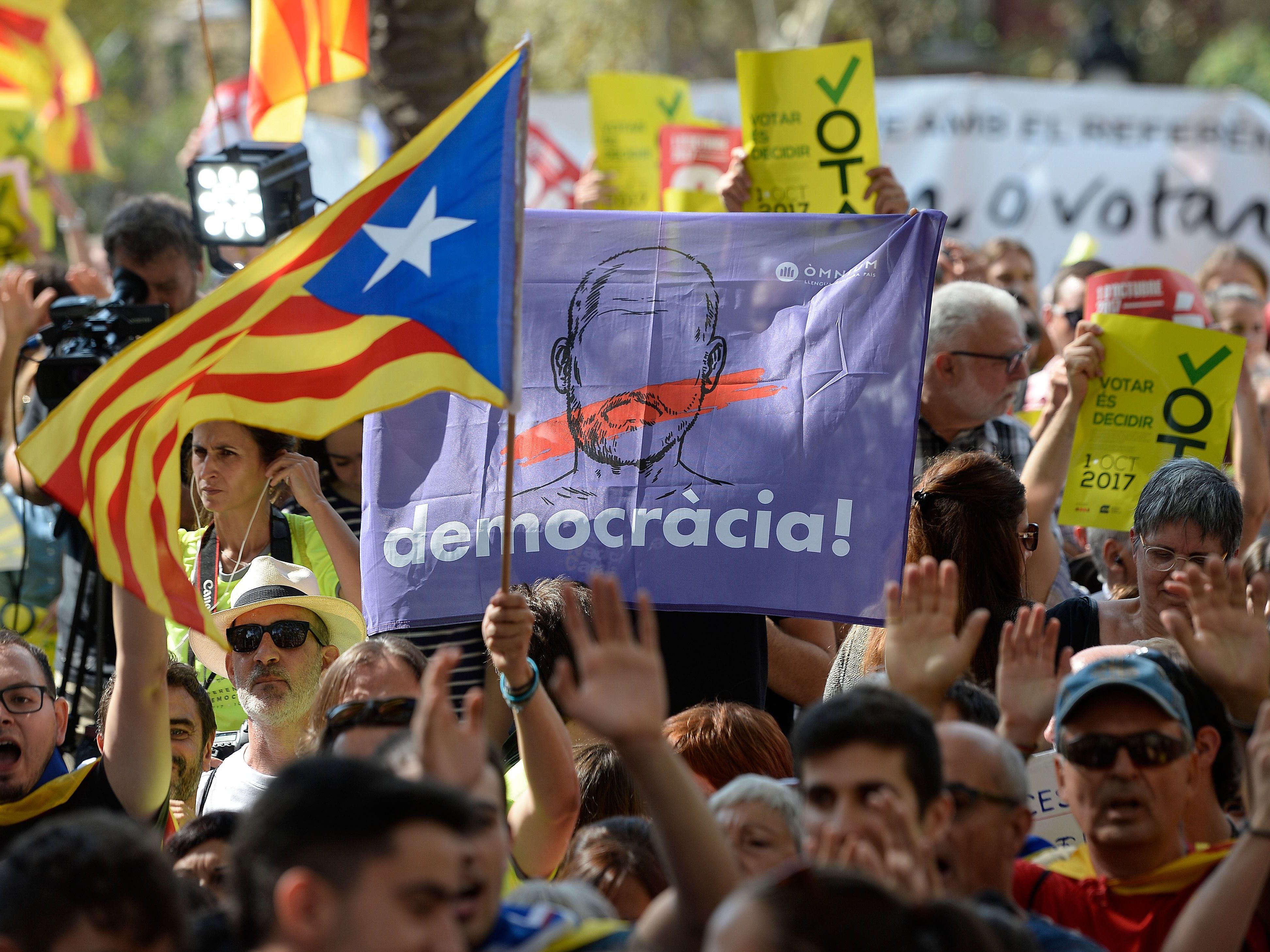 In Catalonia, Thousands Protest Spanish Attempts To Stop Referendum ...