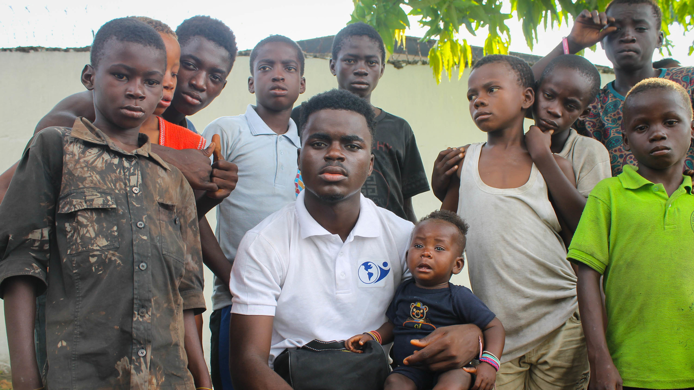 Nigerian Teen Founds 'Street Priests' To Help Homeless Kids In His ...