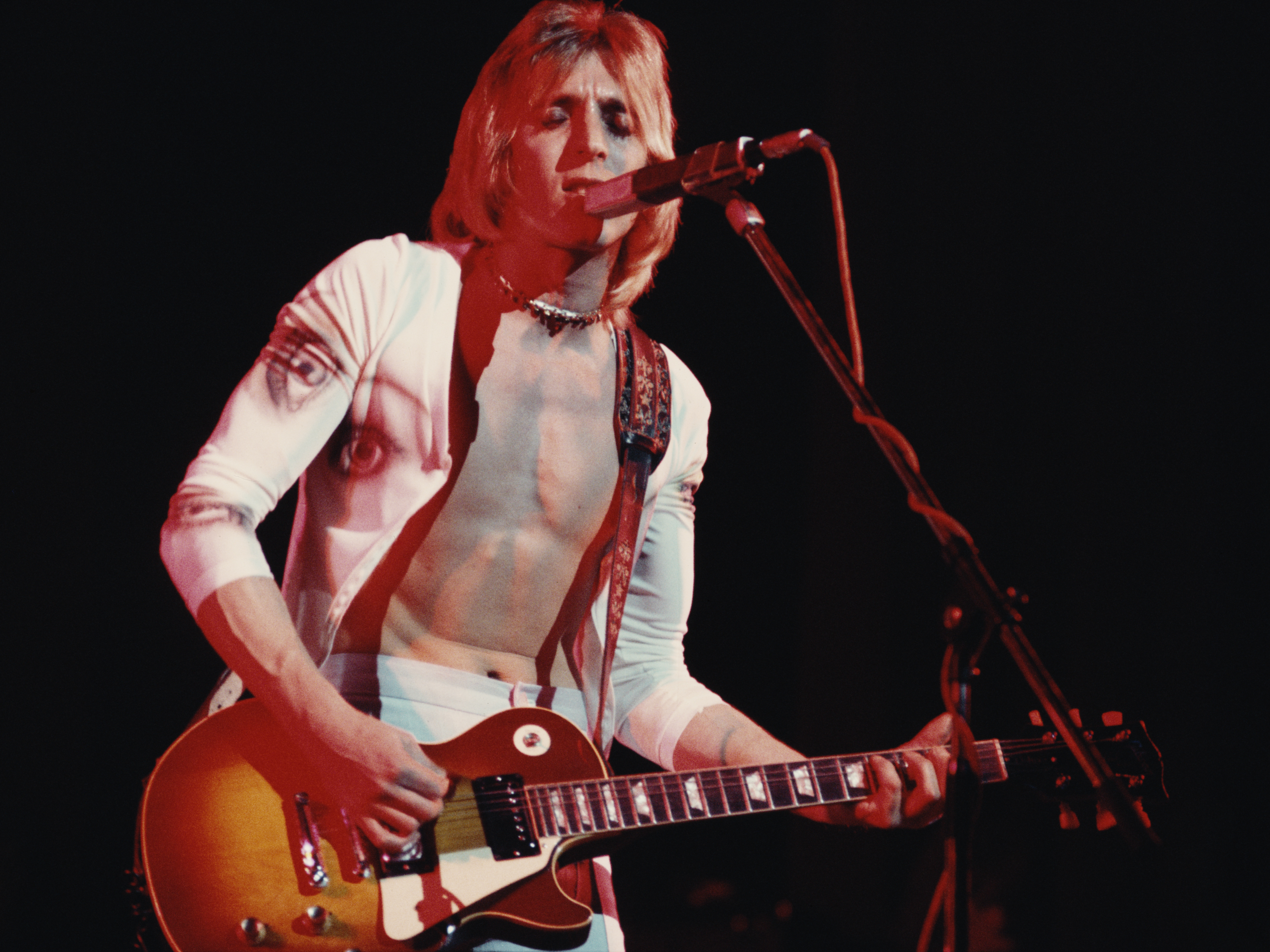 In 'Beside Bowie,' Sideman Mick Ronson Takes The Foreground - capradio.org