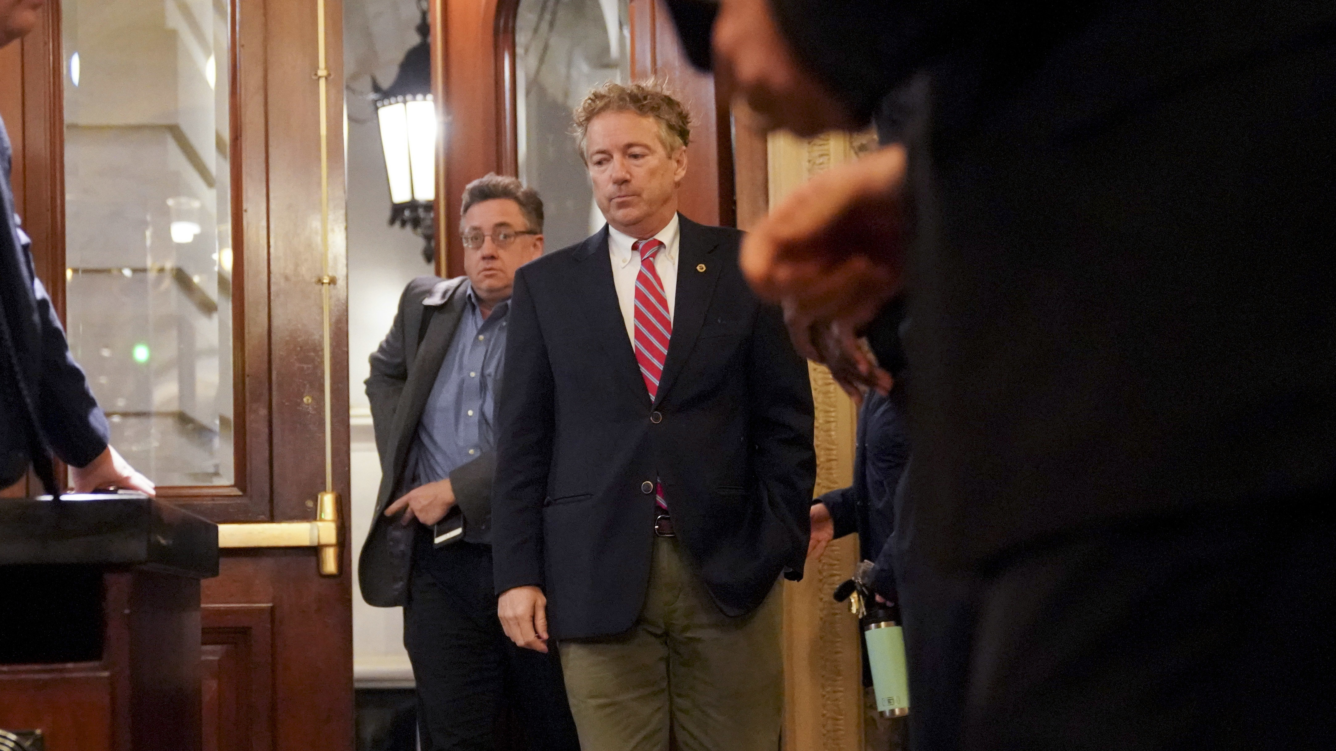 Rand Paul Returns To Senate After Being Injured In Attack By Kentucky ...