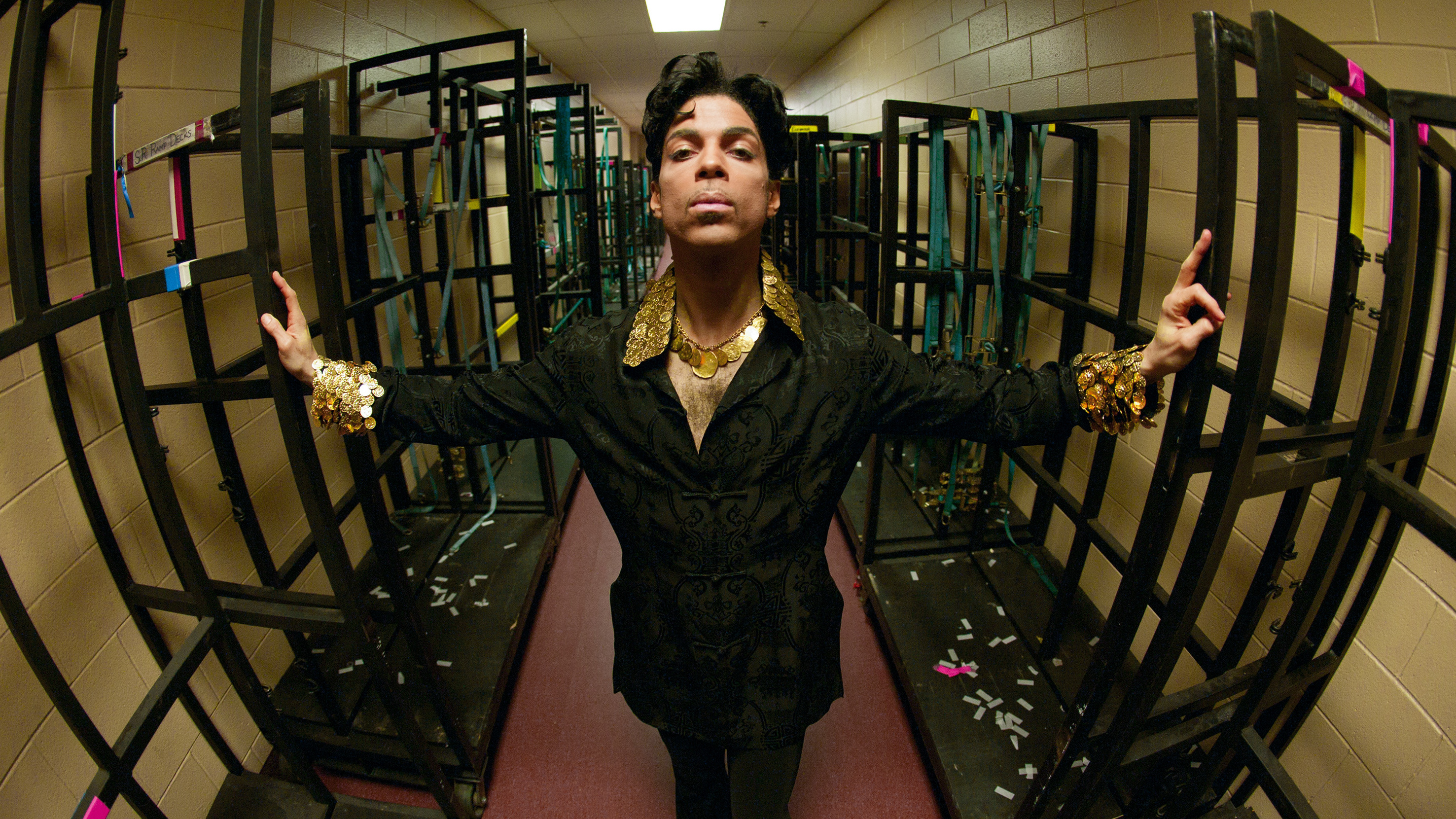 Dig, If You Will, Some Never-Before-Seen Pictures Of Prince In 'A ...
