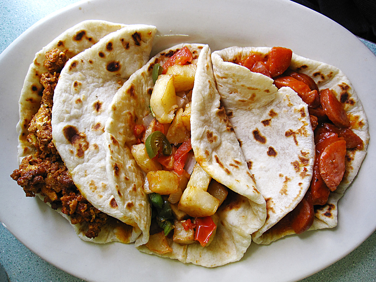 This Food Critic's Quest To Eat A Taco A Day For A Year Is Almost A ...