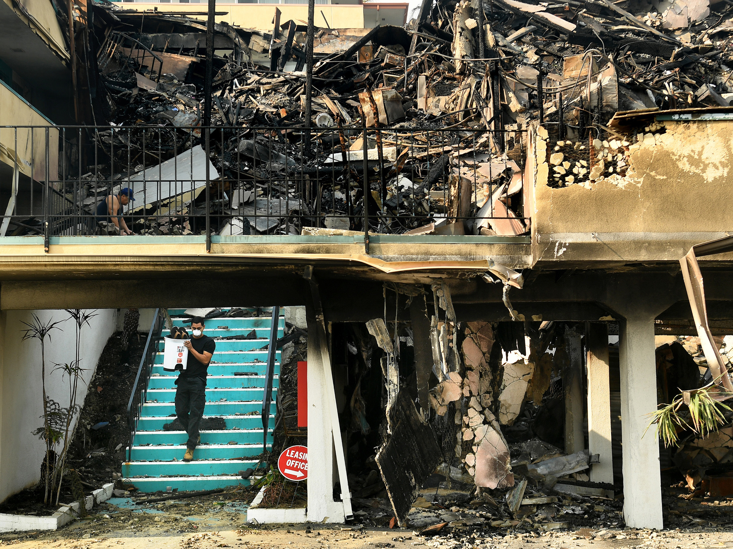 Thomas Fire, 5th-Largest In Modern California History, Shows Few Signs ...