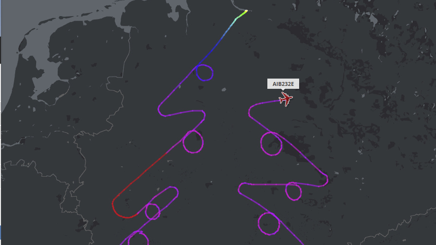Flight Team Spruces Up Route Over Germany In Shape Of Giant Christmas ...