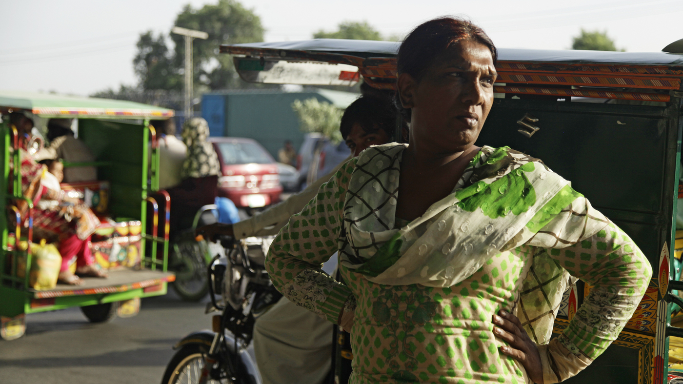 Pakistan's Transgender Women, Long Marginalized, Mobilize For Rights ...
