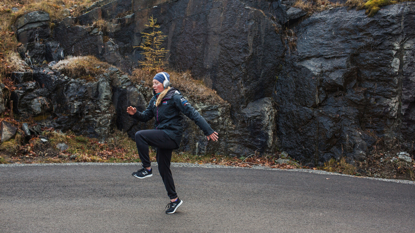 Olympic Skeleton Racers Go Face-Down, Head-First, 90 Miles An Hour On ...