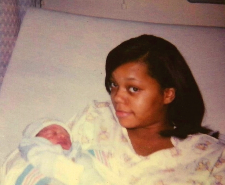 'It's Not A Fairy Tale, It's Not A Failure': A Mother At 16 Conquers ...