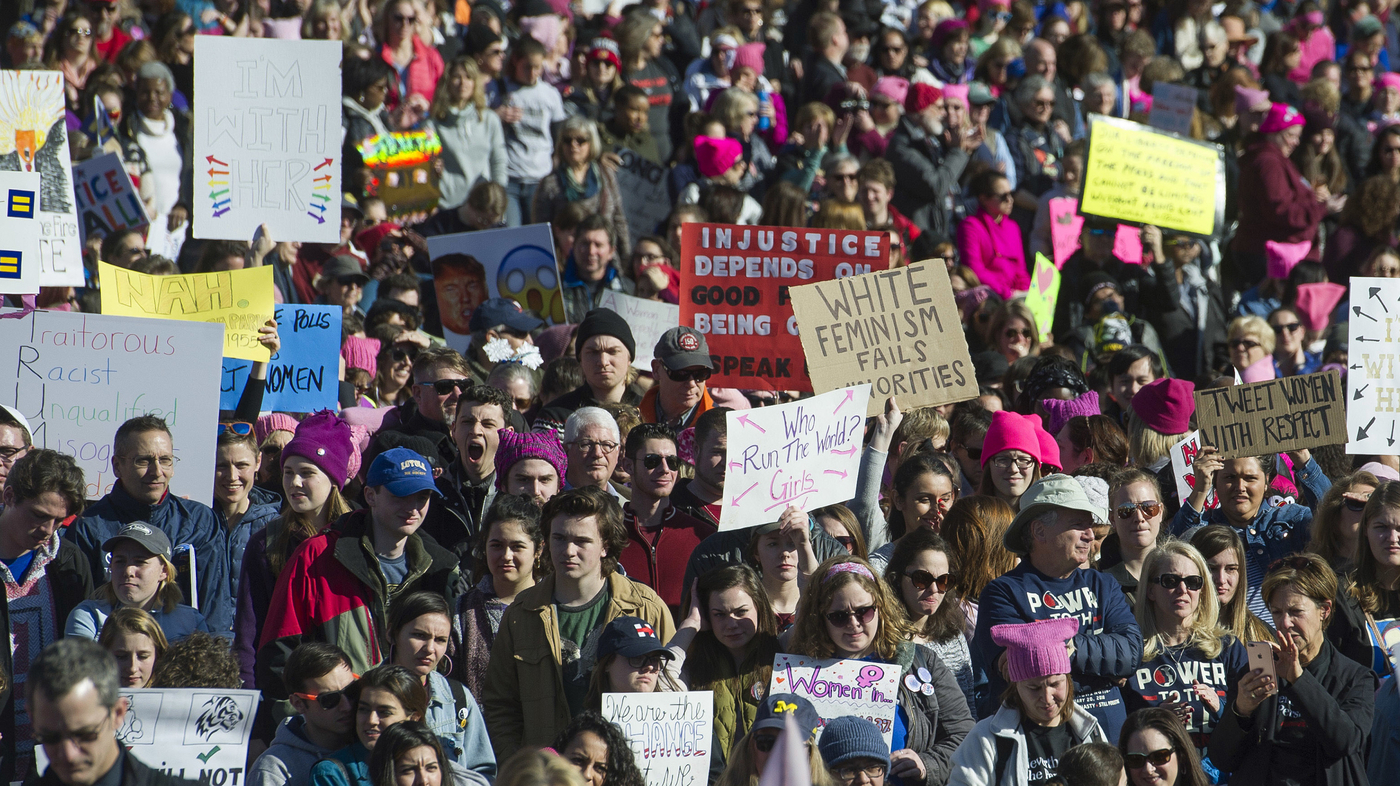 Still 'Pretty Damn Mad' Protesters Unite In Second Annual Women's March ...