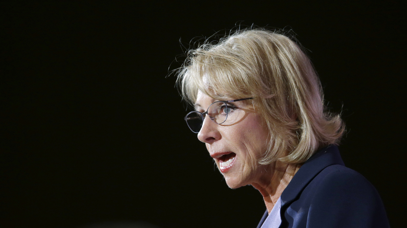 DeVos: 'Common Core Is Dead'; A Large Online Charter School Is Shut ...