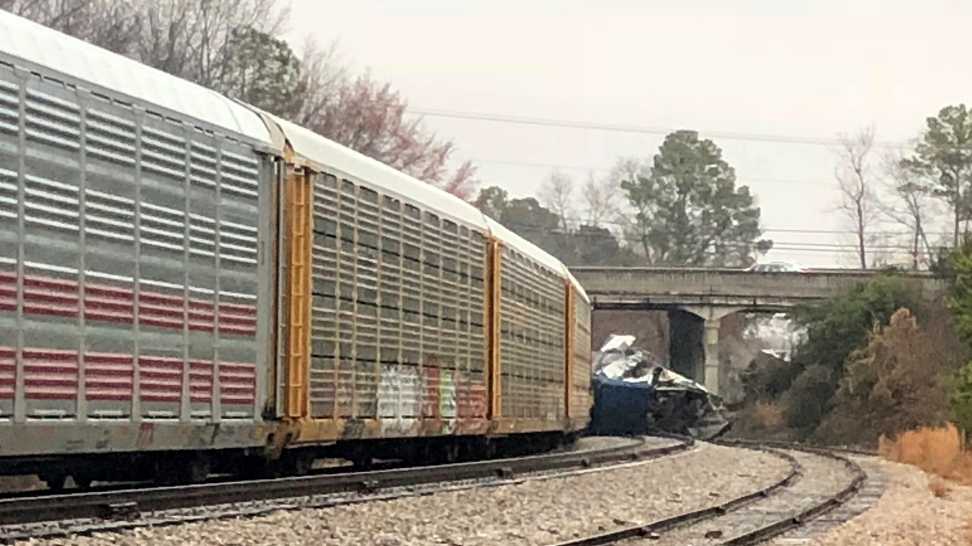 At Least 2 Killed, More Than 100 Injured After Amtrak Train Derails In ...