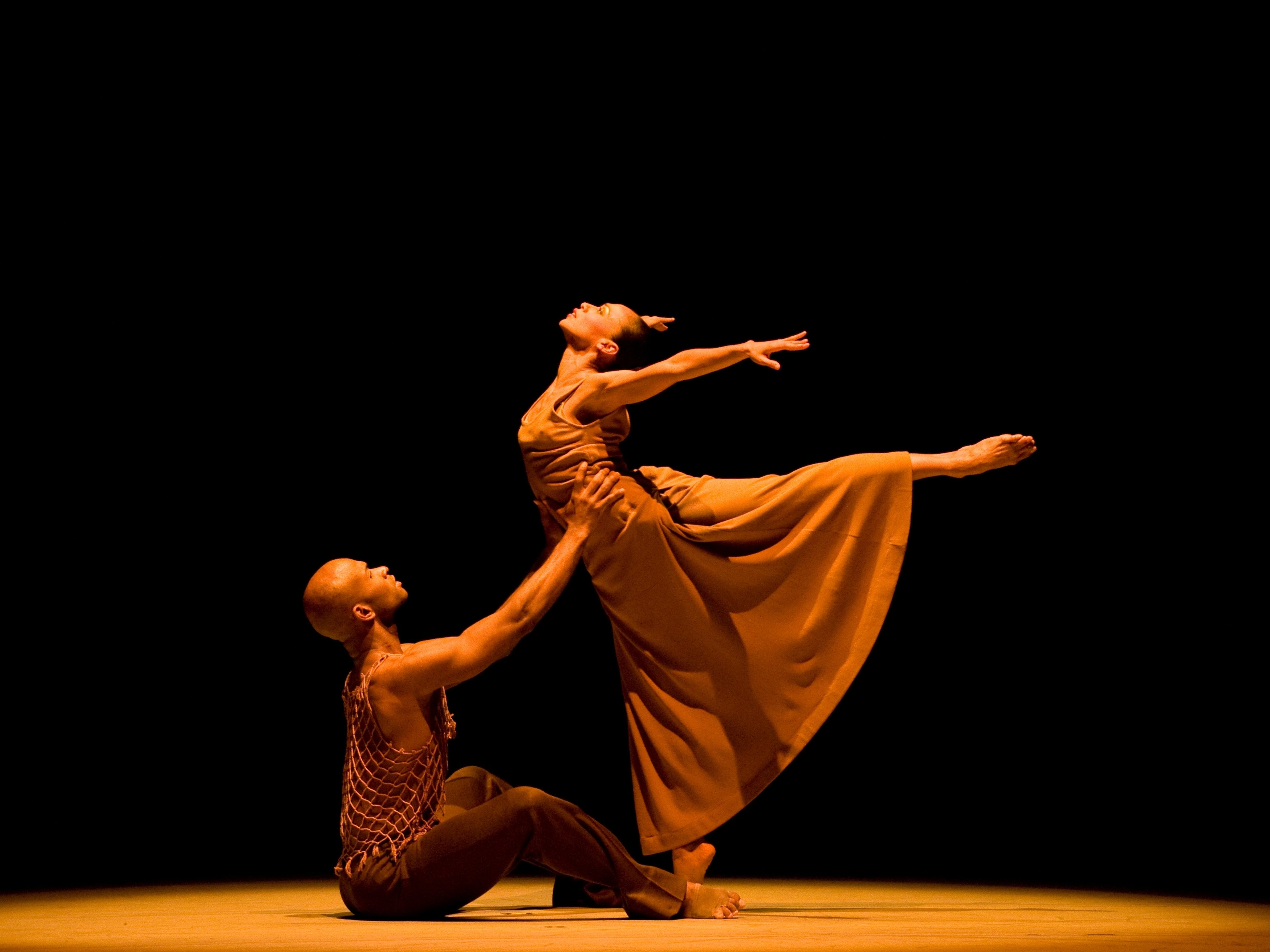 On Stage, In Marriage, These 2 Alvin Ailey Dancers Learned The Steps ...