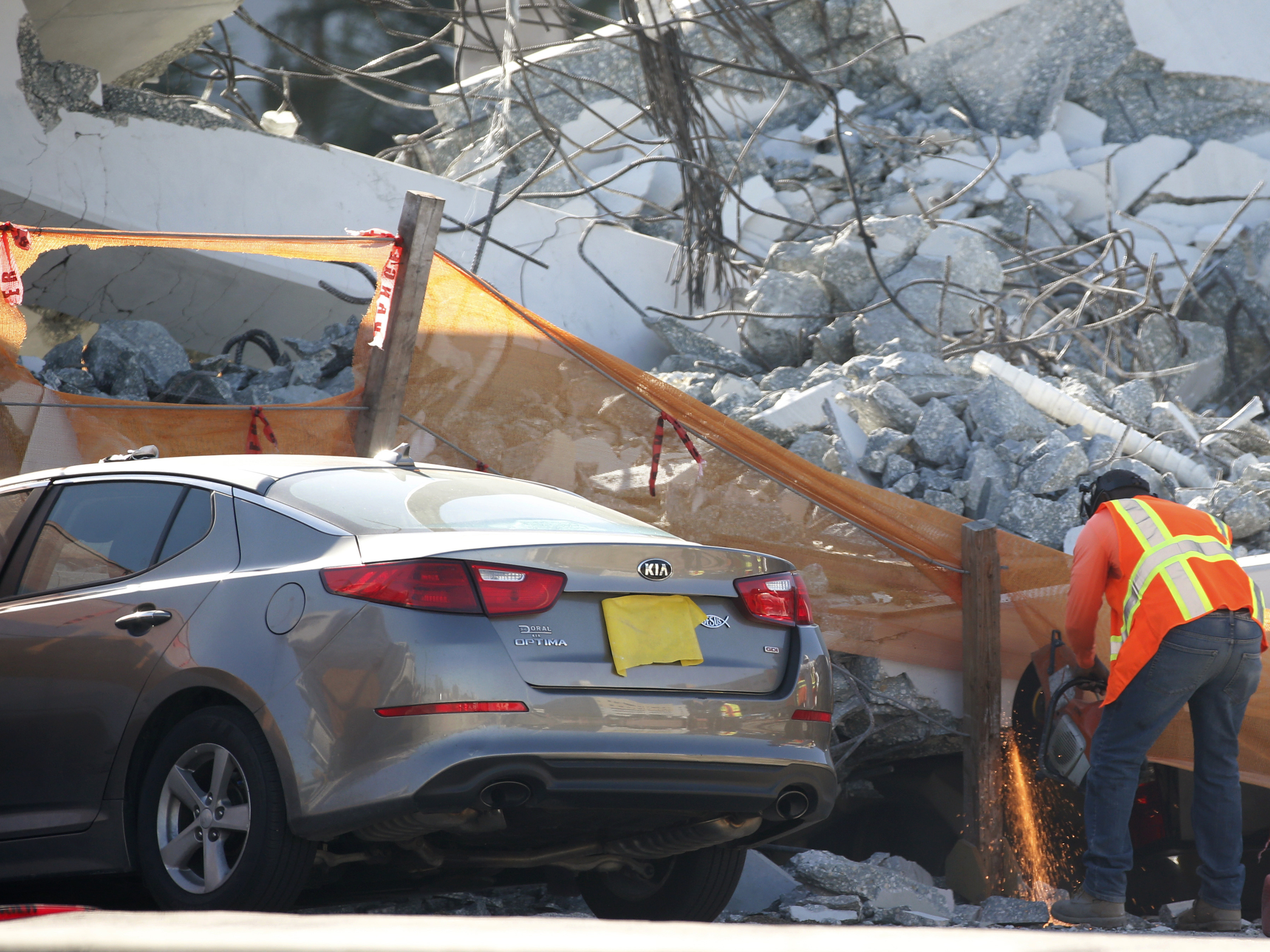 State Officials Say They Received A Warning About Cracks Before Bridge ...