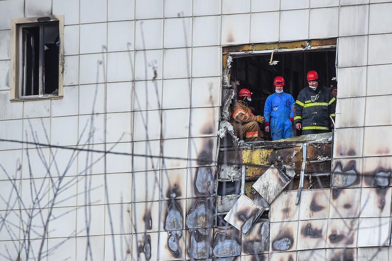 Putin Says Deadly Mall Fire In Central Russia Due To 'Criminal ...