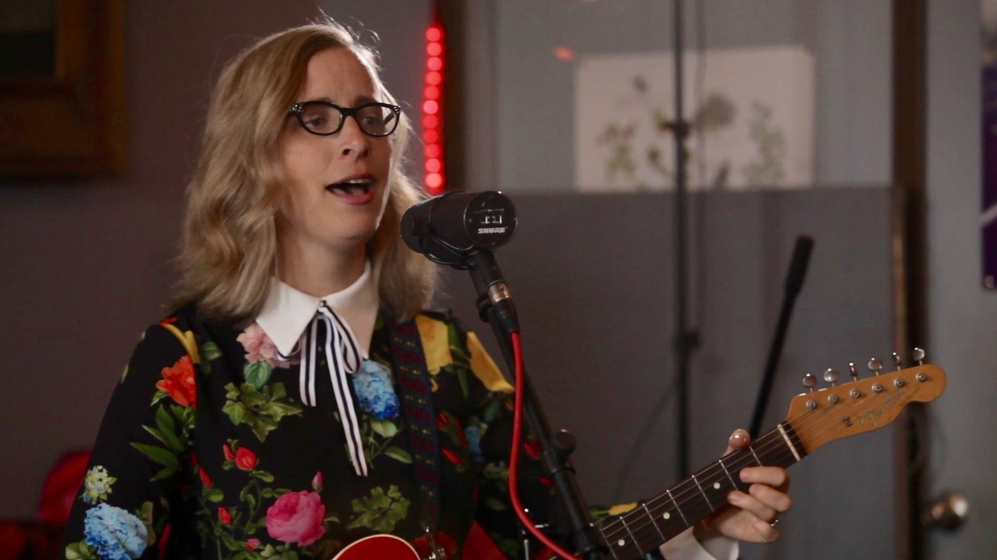 In 'The Lookout,' Laura Veirs Sings An Ode To Stable Love : NPR