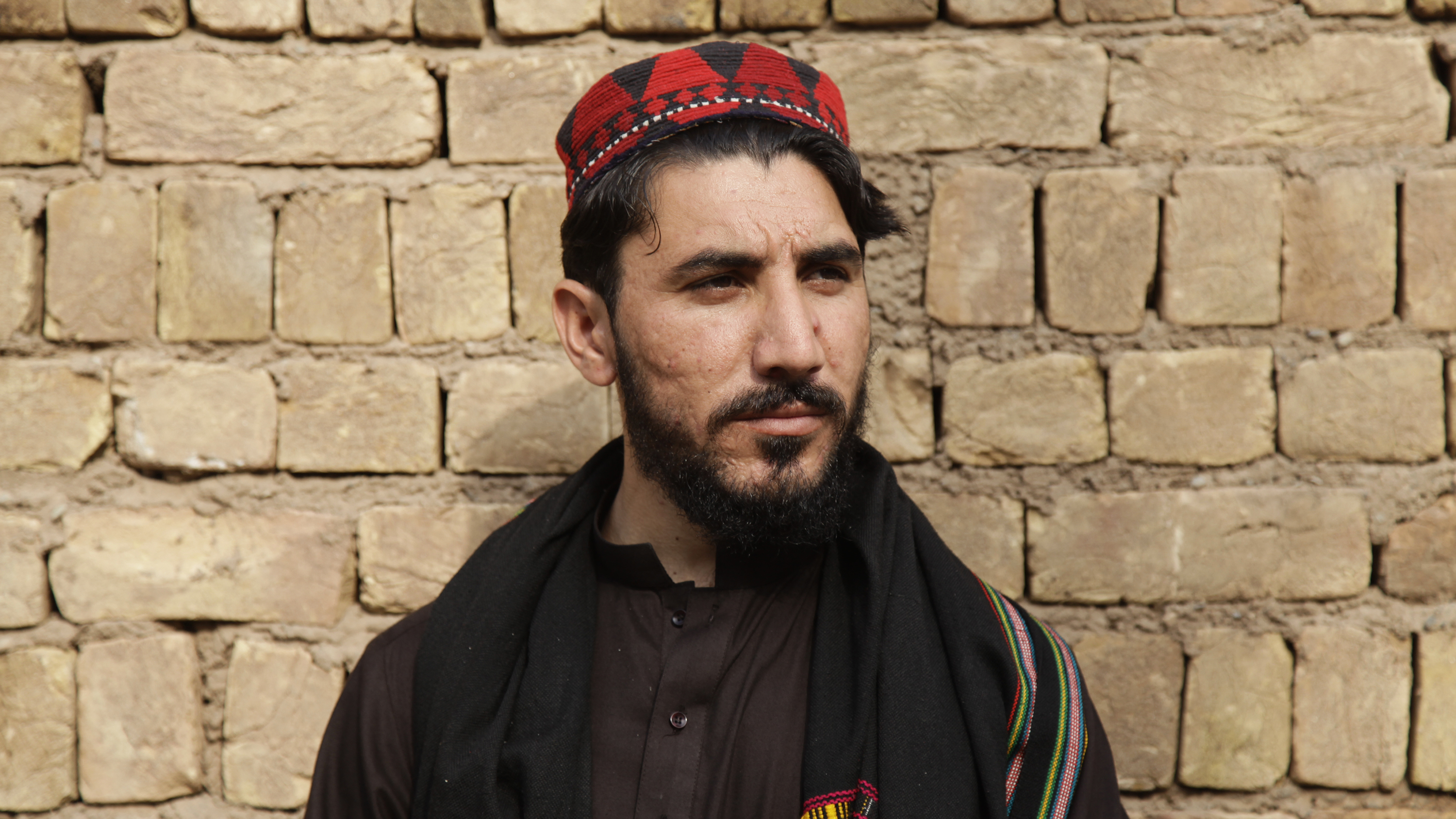 Caught Between The Military And Militants, Pakistan's Pashtuns Fight ...