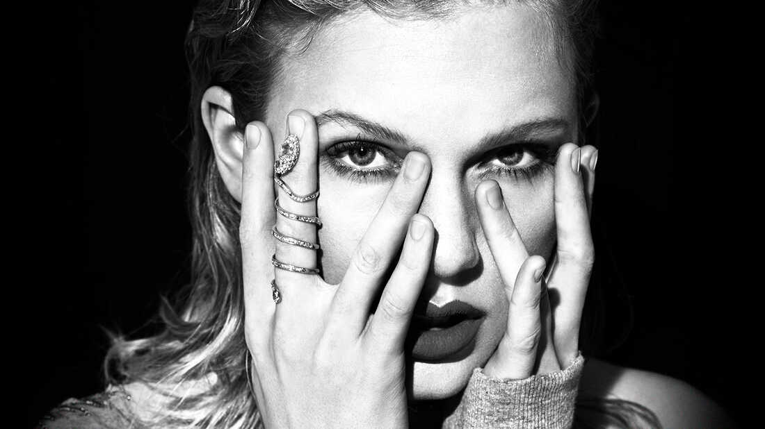 You Know What, Fine: Taylor Swift Covers Earth, Wind & Fire's ...