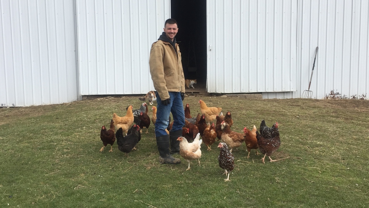 'I Want To Serve': Air Force Applicant Takes On President Trump's ...