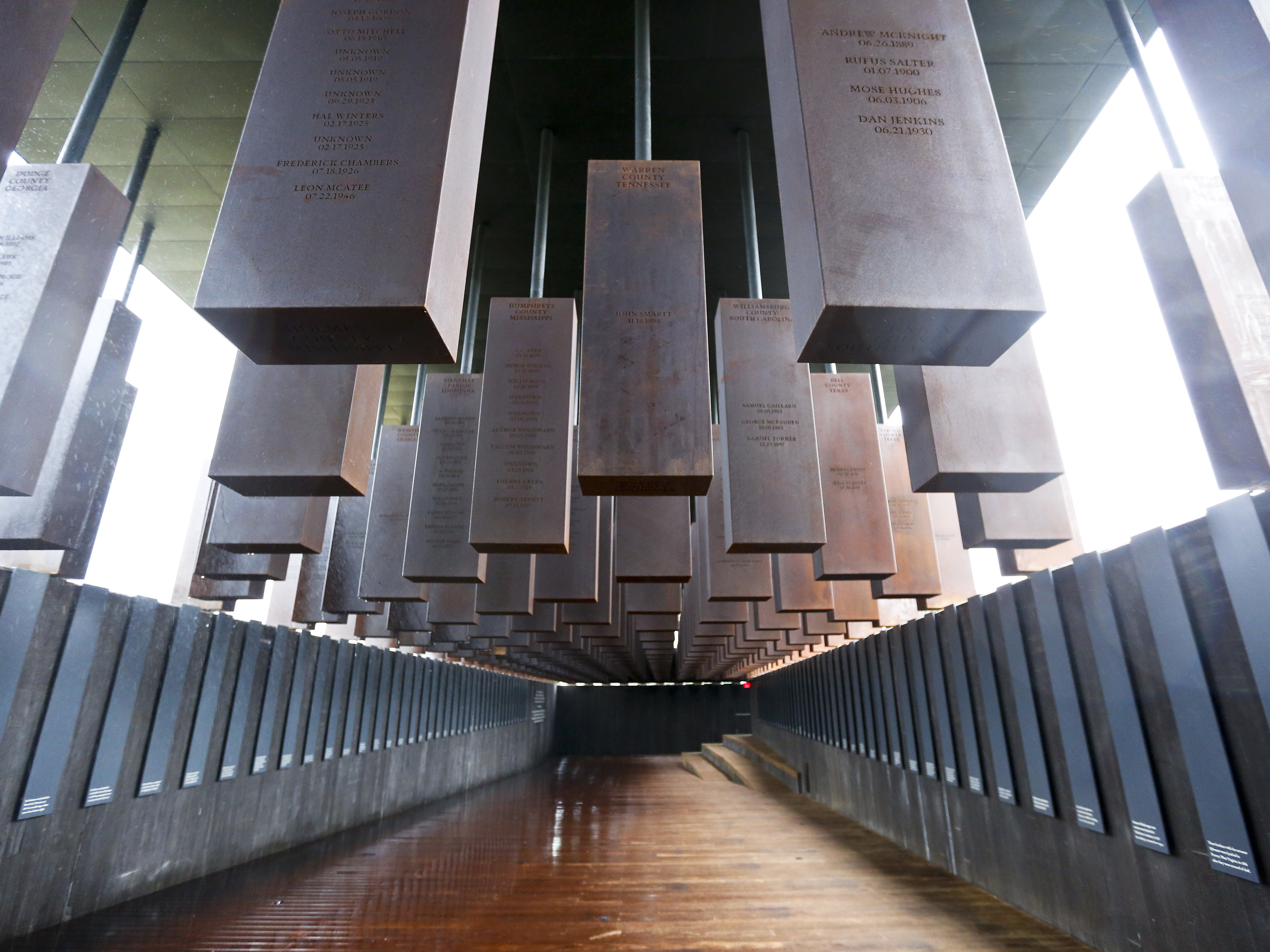 Lynching Memorial In Alabama Remembers The Victims Of Unacknowledged ...